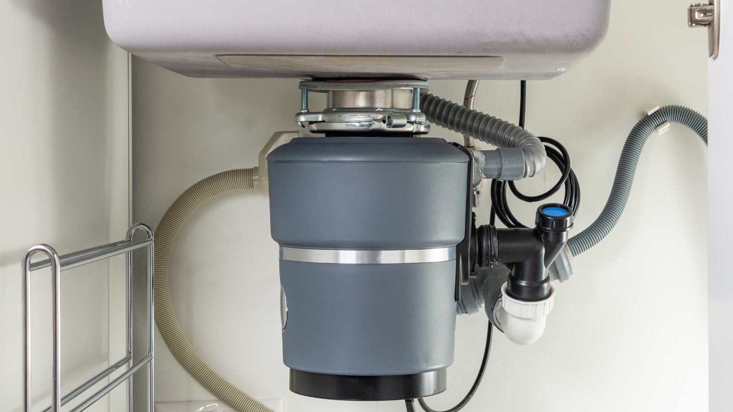 Why Is My Garbage Disposal Making A Humming Noise